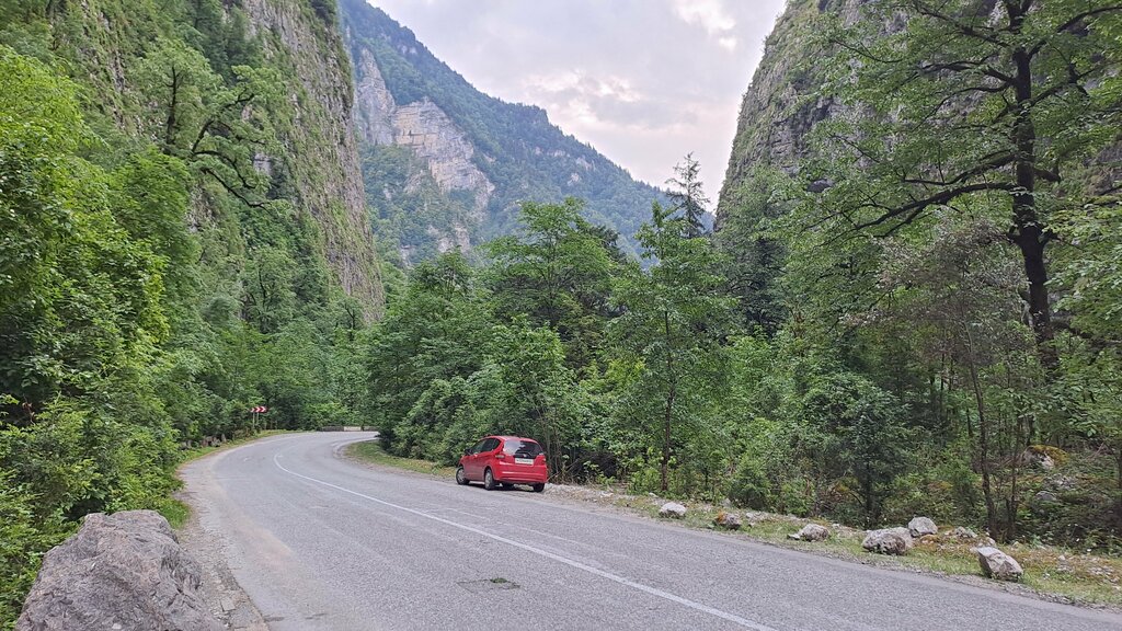 Oto kiralama Tachek.net, Gagra Bölgesi, foto