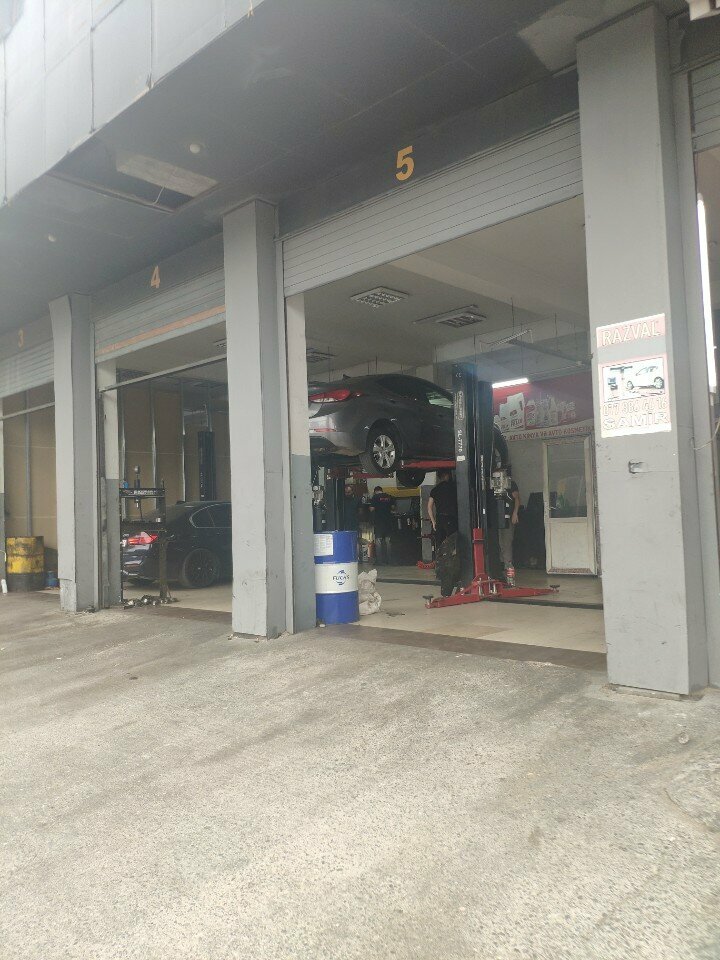 Otomobil servisi Rowe servis, Bakü, foto
