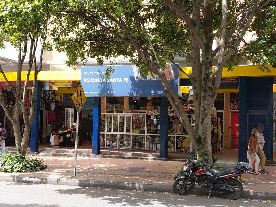 Alışveriş merkezleri Commercial point Rotonda Santa Fe, Bogota, foto