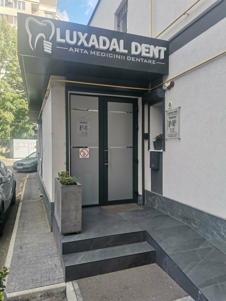 Özel ağız ve diş sağlığı klinikleri ve muayenehaneleri Luxadal Dent Srl, Kişinev, foto