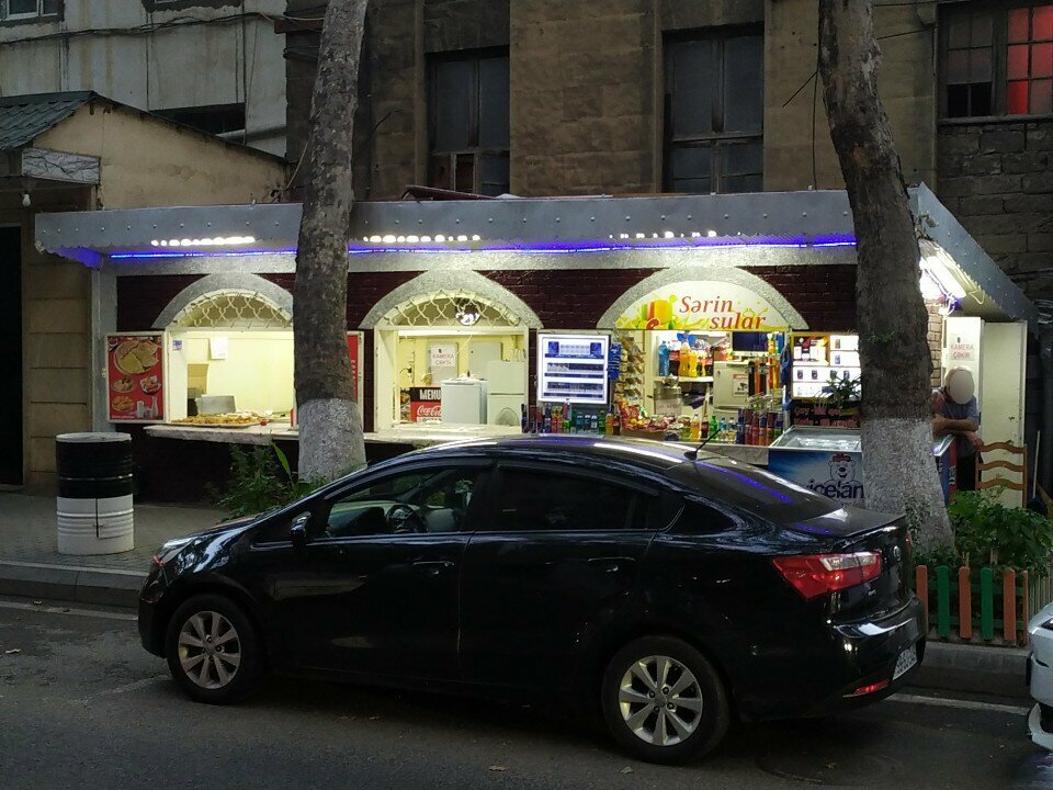 Fast food Mini Market, Bakü, foto