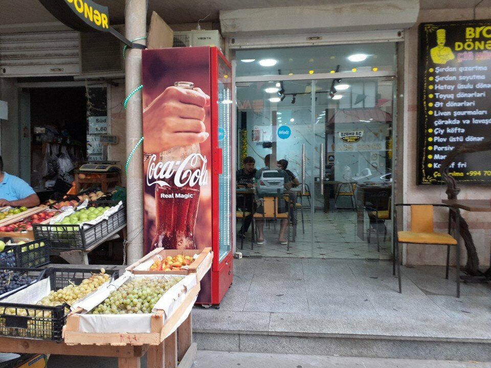 Kafe Bro Doner, Bakü, foto