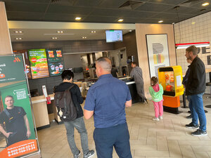 Vkusno — i tochka. Auto (Profsoyuznaya Street No:1), fast food  Podolsk'tan