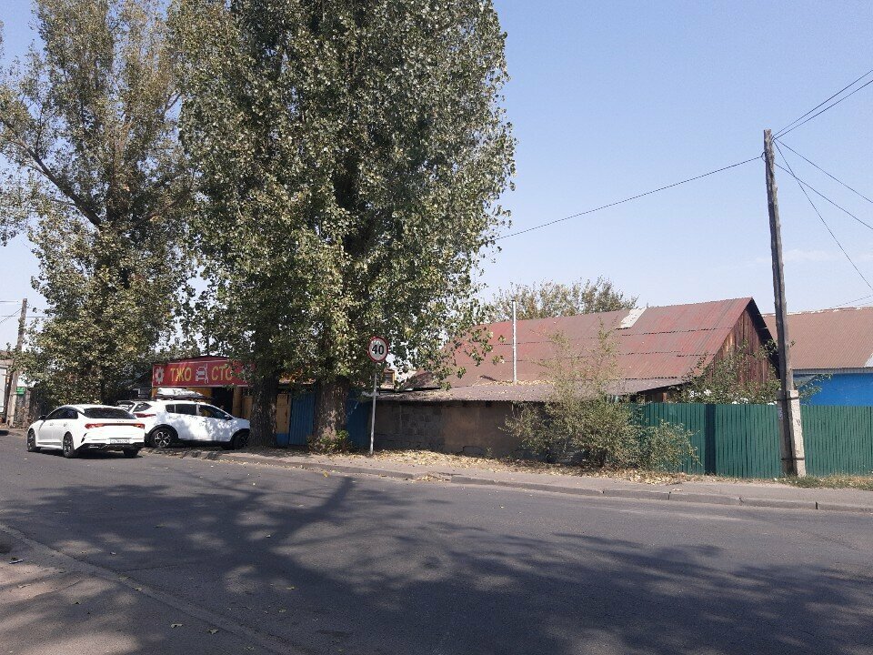 Otomobil servisi Auto Service, Almatı, foto