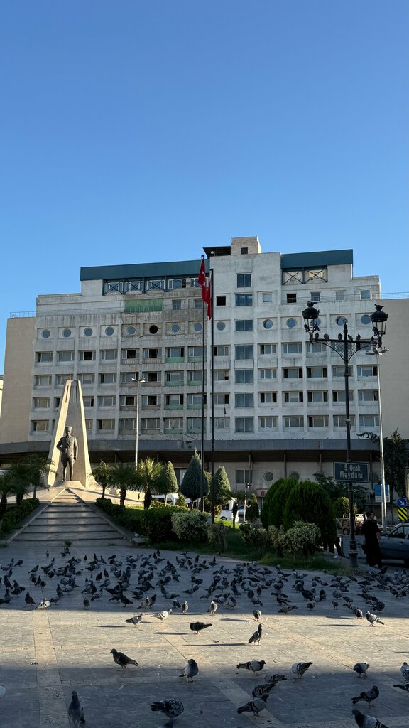 Anıt, heykel Atatürk Anıtı, Adana, foto