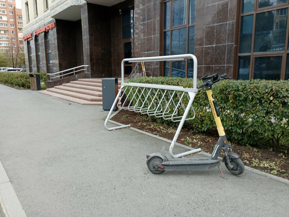 Bisiklet park yerleri Велопарковка, Yekaterinburg, foto