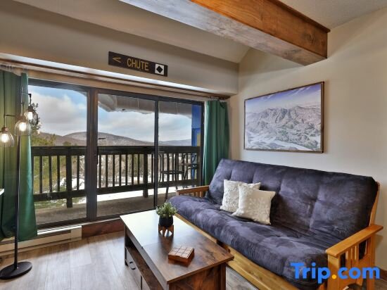 Otel Charming Retreat with Pools and Hot Tub - Inviting Mountain Getaway, Vermont Eyaleti, foto