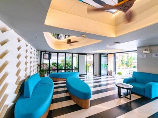 Otel Oyo 241 Rattana Hotel Sakdidet, Phuket Eyaleti, foto