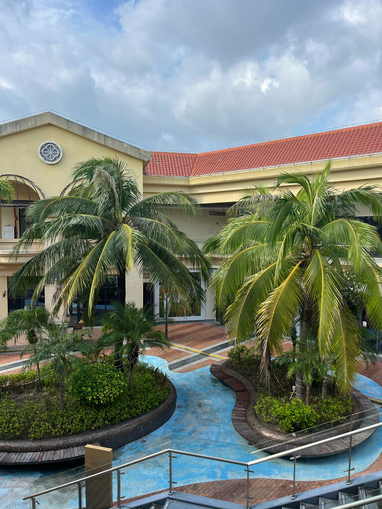 Alışveriş merkezleri Yalong Bay Outlet, Sanya, foto