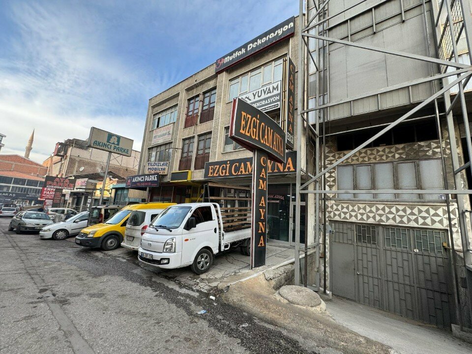 Cam ve cam ürün üreticisi Ezgi Cam, Ankara, foto