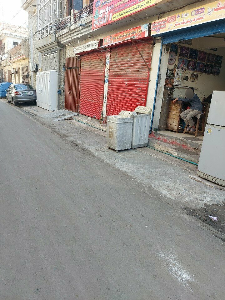Yapı mağazası Sardar electric and sanitary store, Lahor, foto