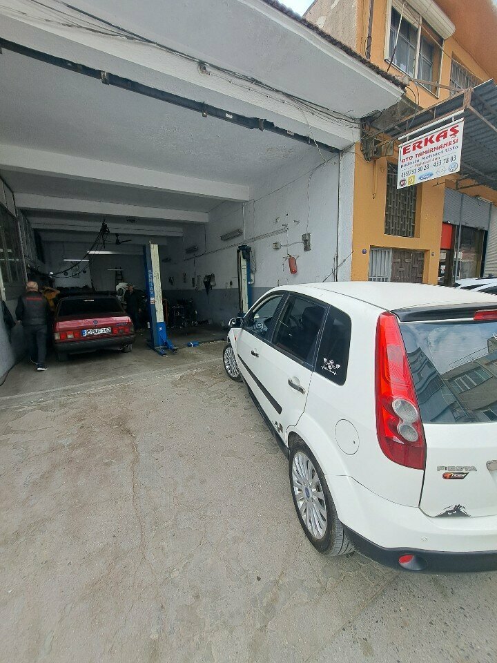 Otomobil servisi Erkaş Oto Tamirhanesi, İzmir, foto