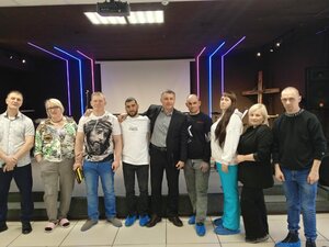 Церковь Христа Воскресенья (Bolnichnaya ulitsa No:2), protestan kilisesi  Iskitim'den