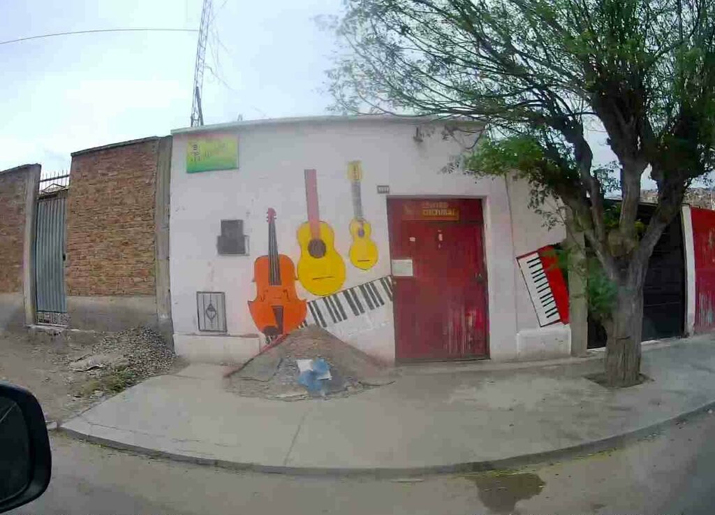 Sahne sanatları okulu Theatrical and Circus Education, Cochabamba, foto
