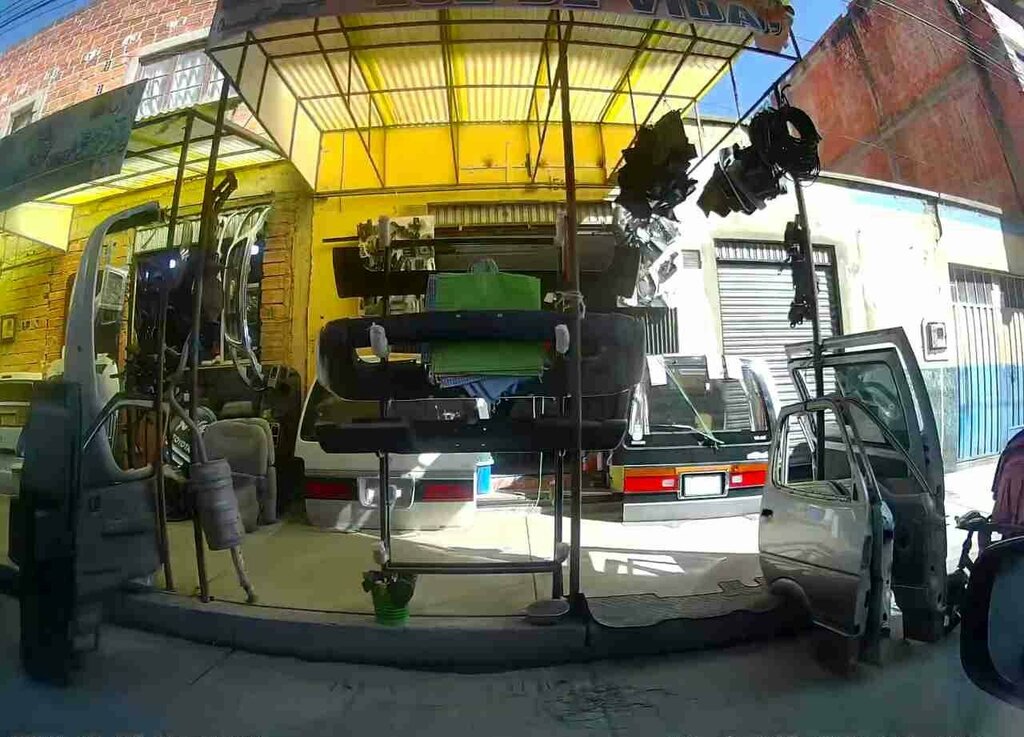Otomobil yedek parçaları Auto repuestos, El Alto, foto