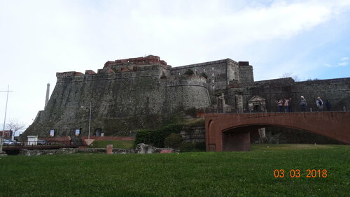 Turistik yerler Крепость Приамар, Savona, foto