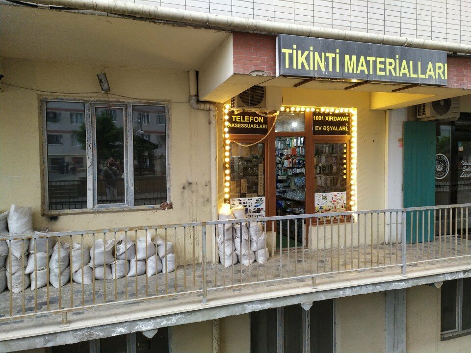 Mini-market Tikinti Materialları, Bakü, foto