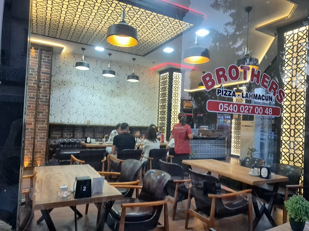 Restoran Brothers Pizza-Lahmacun, Dalaman, foto