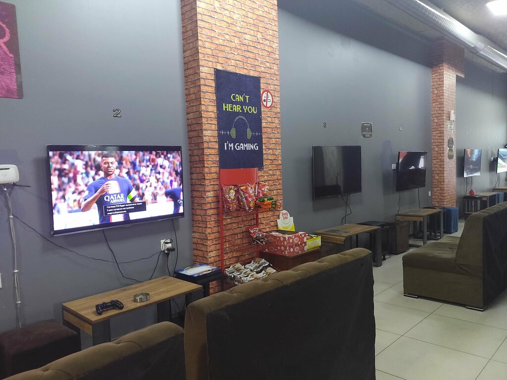 Bilgisayar kulübü Oyun zali, Bakü, foto