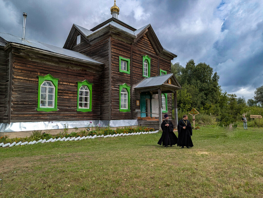 Ortodoks kiliseleri Tserkov Vozneseniya Gospodnya V Kushtomake, Permski krayı, foto