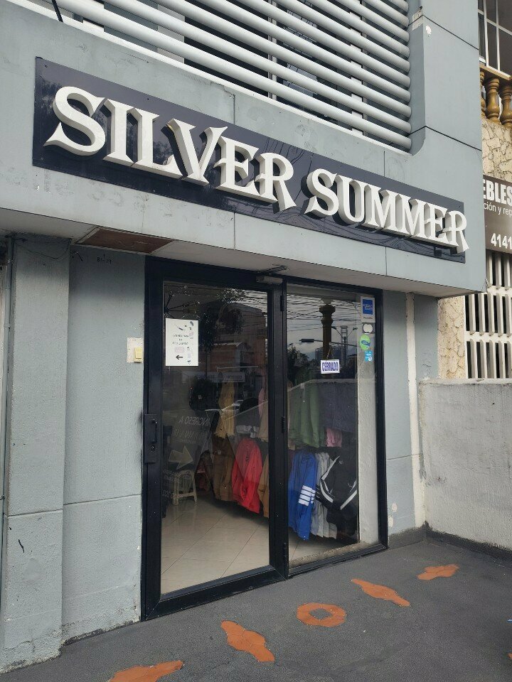 Giyim mağazası Silver summer, Medellin, foto