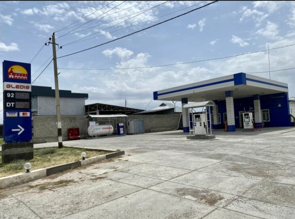 Benzin istasyonu Gledis, Çimkent (Şımkent), foto