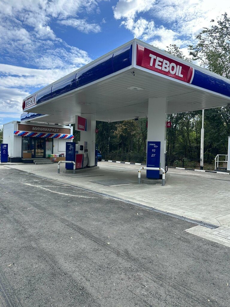 Benzin istasyonu Teboil, Saratov, foto