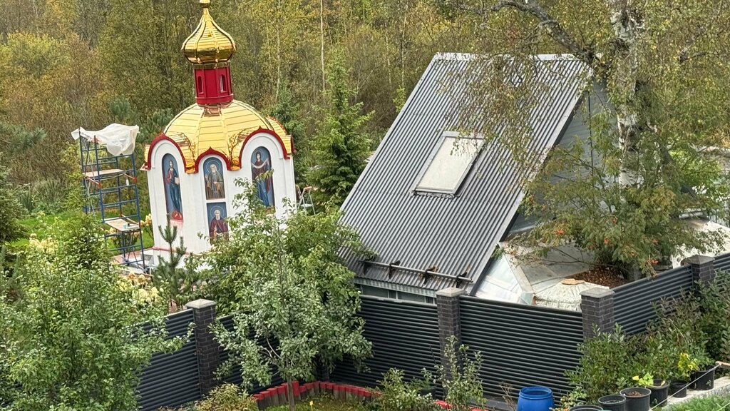 Şapel, haç anıtı Chapel, memorial cross, Saint‑Petersburg ve Leningradskaya oblastı, foto