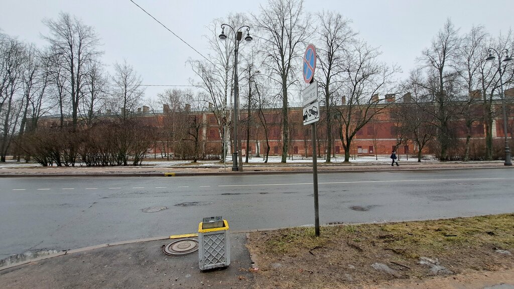 Turistik yerler Вторая Западная оборонительная казарма Кронштадтской крепости, Kronstadt, foto