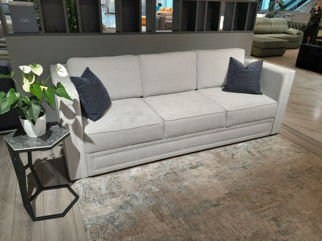 Koltuk takımı mağazaları Dayrest, Moskova, foto