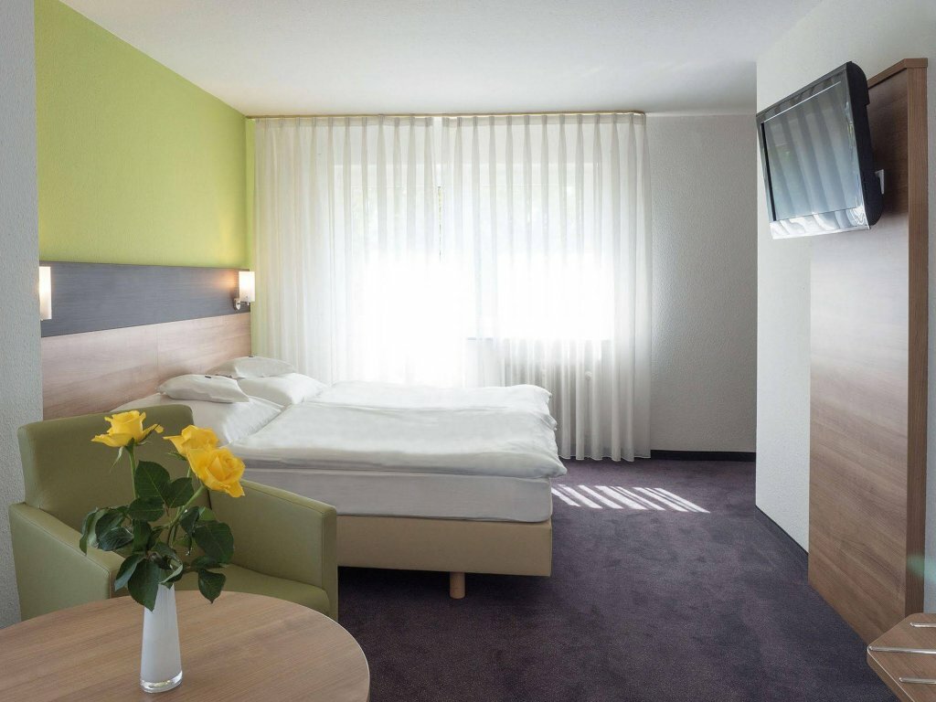 Otel Martins Klause Airport Messe Hotel, Leinfelden‑Echterdingen, foto