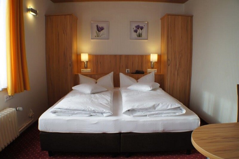 Otel Hotel am Bad, Tyubingen, foto