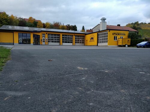Otomobil servisi Auto Schwarz Kg, Bavyera, foto