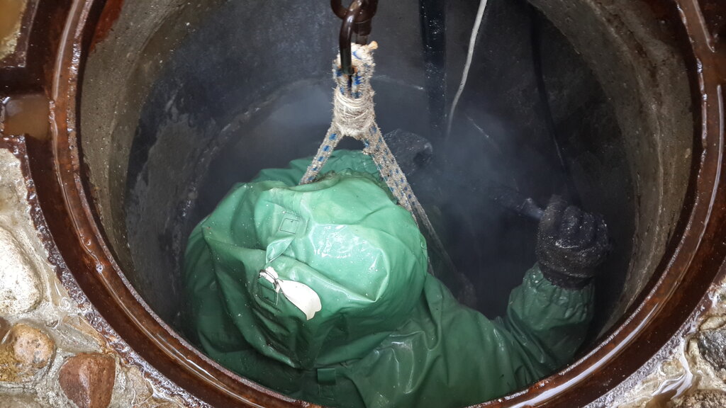 Kuyu temizleme ve onarım hizmeti Old Well - Cleaning and Repair, Moskova, foto