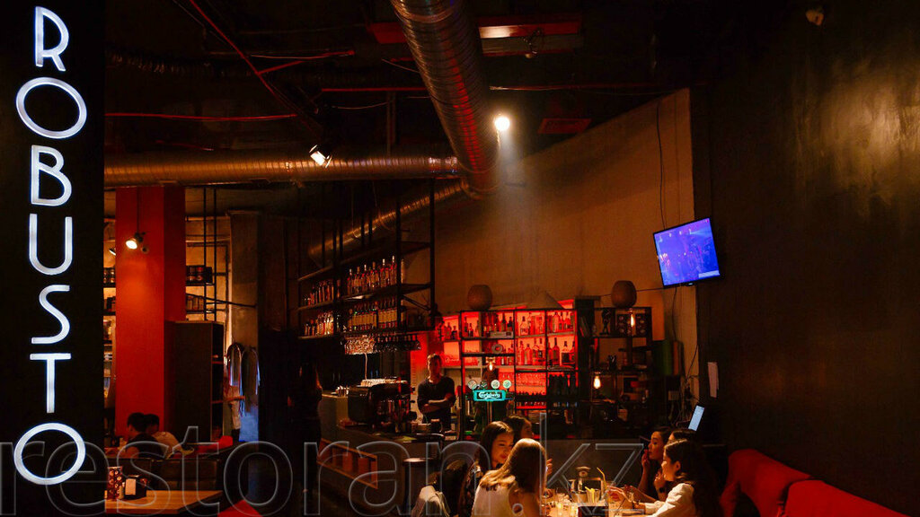 Restoran Robusto, Almatı, foto