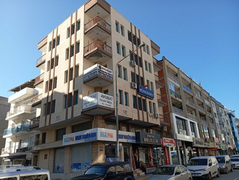 Sigorta acentaları Axa Sigorta- Yalçın Sigorta, İzmir, foto