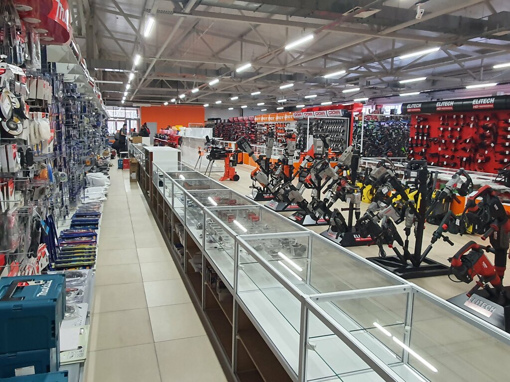 Elektrik ve benzinle çalışan aletler Каскад, Çernogorsk, foto