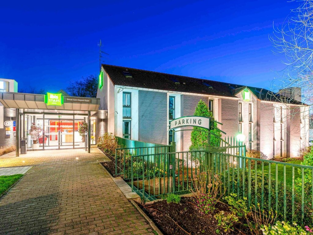 Otel Ibis Styles Douai Gare Gayant Expo, , foto
