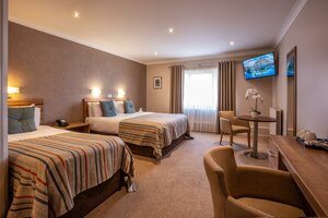 The Lodge Hotel (England, Midland Metro, Lodge Road West Bromwich Town Hall tram stop), otel  Coleraine'den
