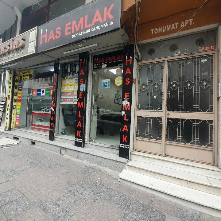 Emlak ofisi Has Emlak, İstanbul, foto