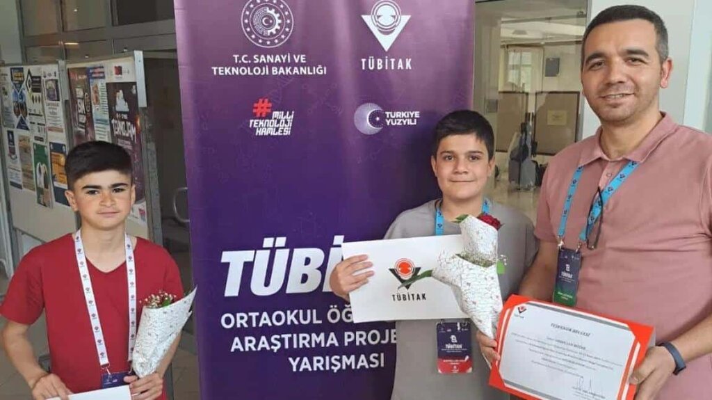 Devlet kurumları ve bakanlıklar Sarıkaya Kaymakamlığı Azapbaşlı Ş. Hasan Basri Kayaaltı İlköğretim Kurumu, Sarıkaya, foto