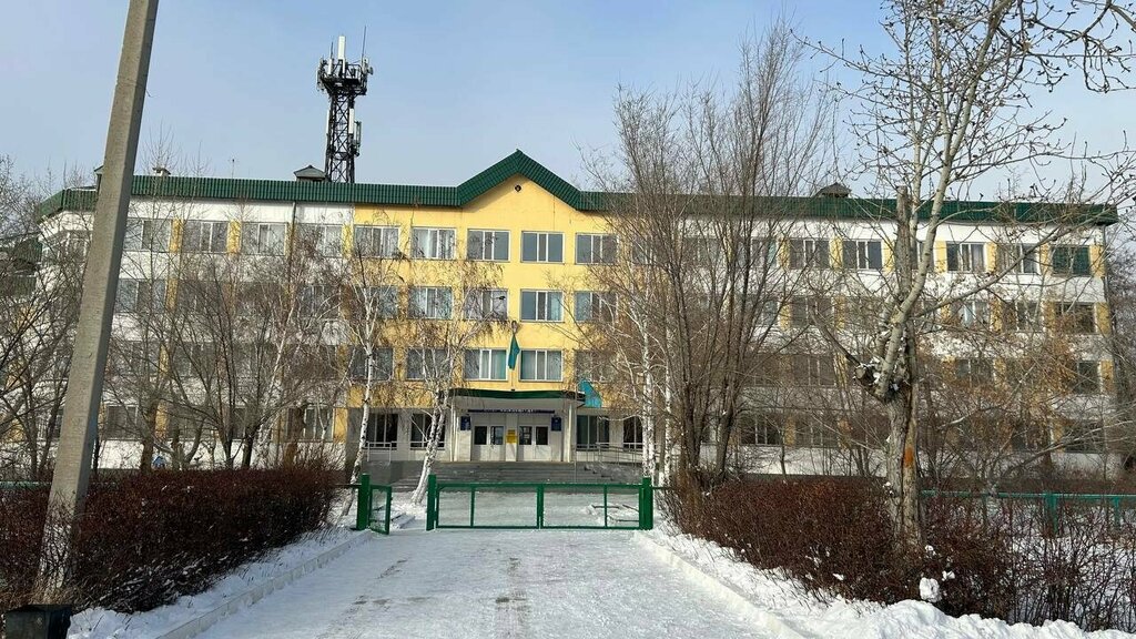 Fen lisesi, sosyal bilimler lisesi Kazakh Gymnasium, Aksu, foto