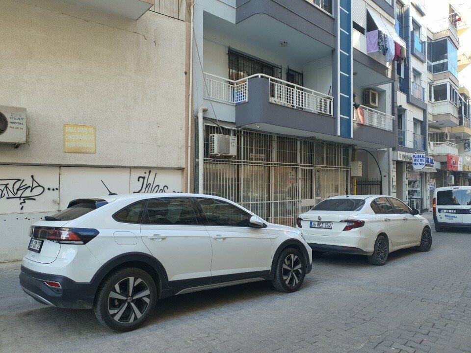 Mobilya aksesuar ve parçaları Mert Mobilya, İzmir, foto
