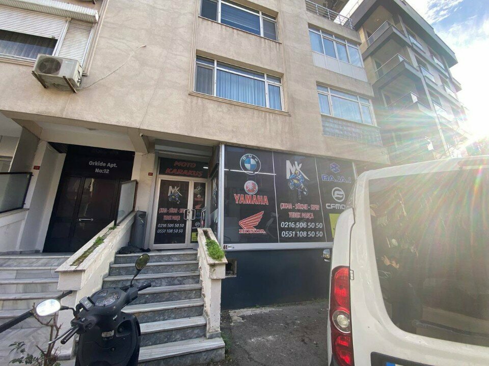 Motosiklet yedek parçaları Moto Karakuş, İstanbul, foto