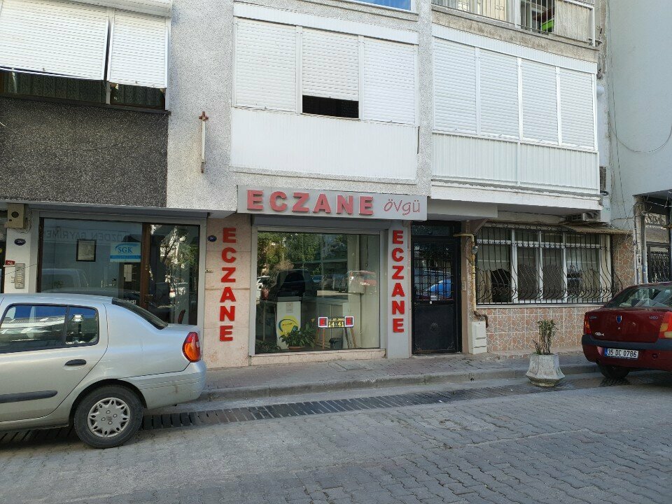 Eczaneler Övgü Eczanesi, İzmir, foto