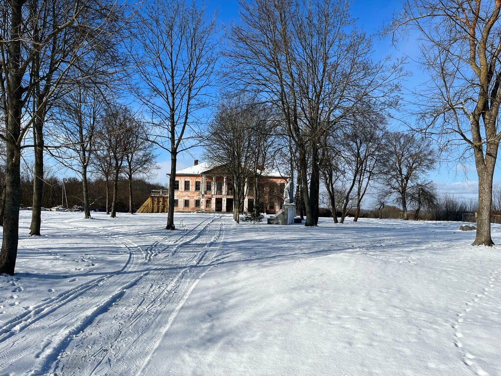 Anıt, heykel Павшим солдатам, Gomelskaya oblastı, foto