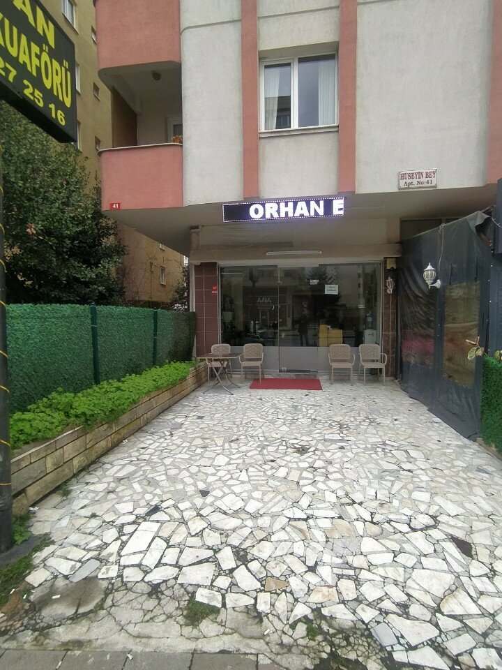 Berberler Orhan Erkek Kuaförü, İstanbul, foto