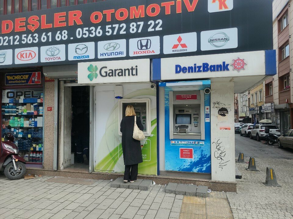 ATM'ler Garanti, İstanbul, foto