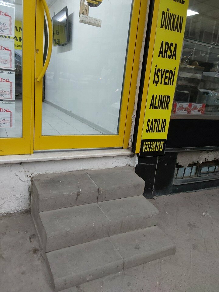 Emlak ofisi Baran Emlak 2, İstanbul, foto