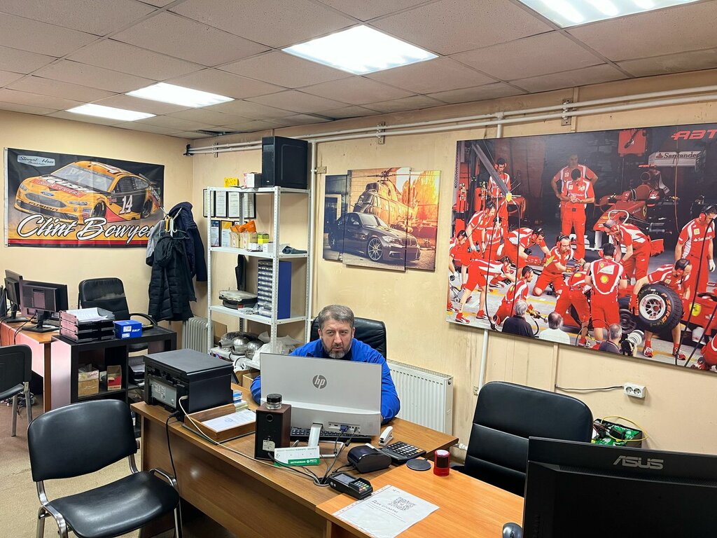 Otomobil servisi М Сервис, Saint‑Petersburg, foto